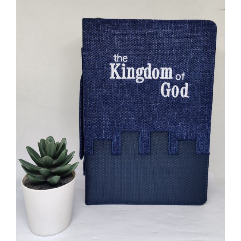 Jual SAMPUL ALKITAB MANULA MOTIF "THE KINGDOM" | Shopee Indonesia