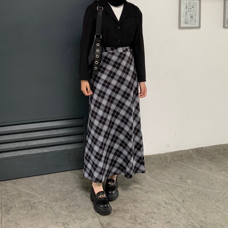 Jual Tircle Studio — Ruby skirt | Shopee Indonesia