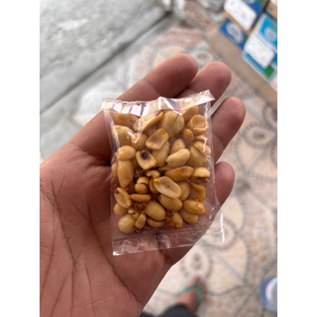 Jual Kacang Goreng Bawang Kemasan Mini Murah Meriah | Shopee Indonesia