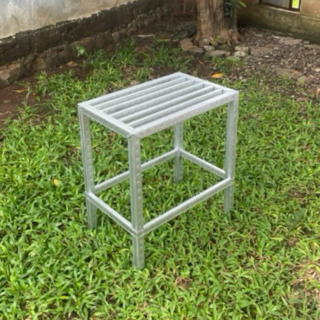 Jual Rak Tanaman Baja Ringan Ukuran PxLxT: 55cm x 35cm x 60cm | Shopee ...