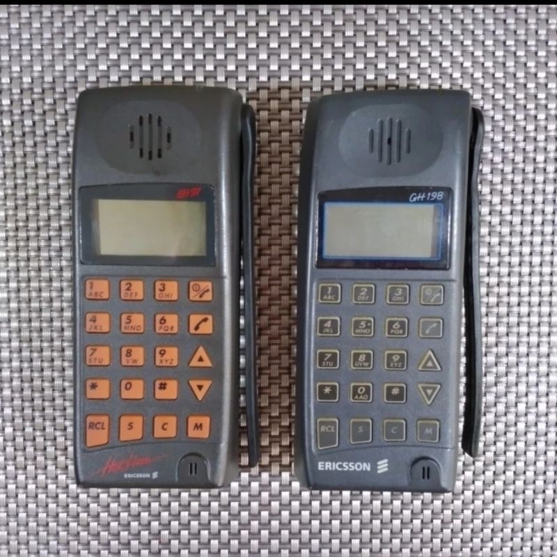 Jual HP Jadul Ericsson EH97 dan GH198 | Shopee Indonesia