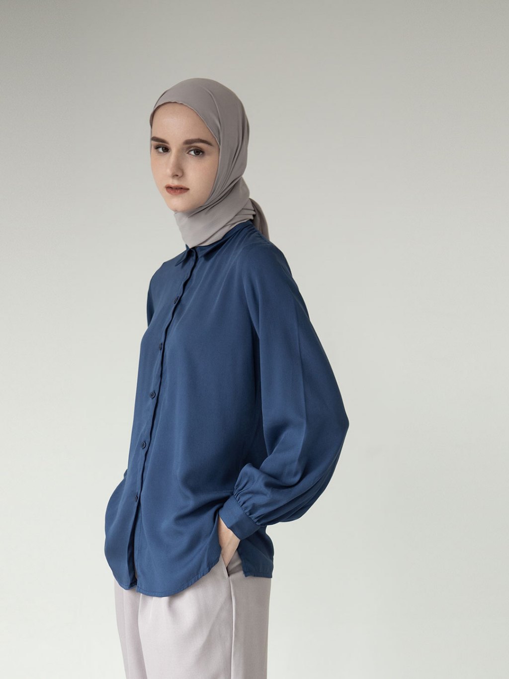 Jual Darya by Aska Label - Kemeja wanita rayon viscose atasan blouse basic lengan panjang ...