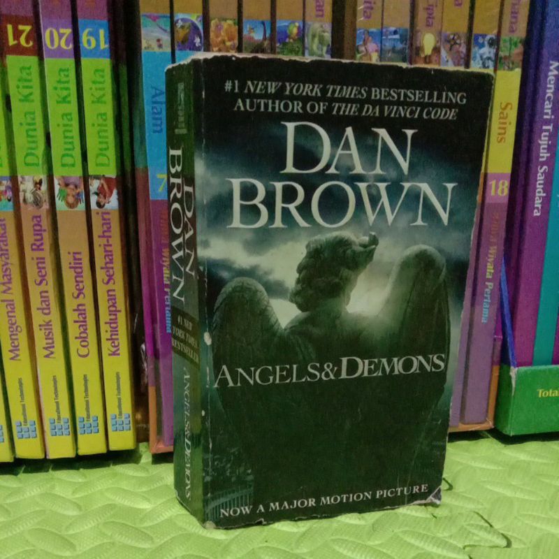 Jual NOVEL DAN BROWN ANGELS & DEMONS | Shopee Indonesia