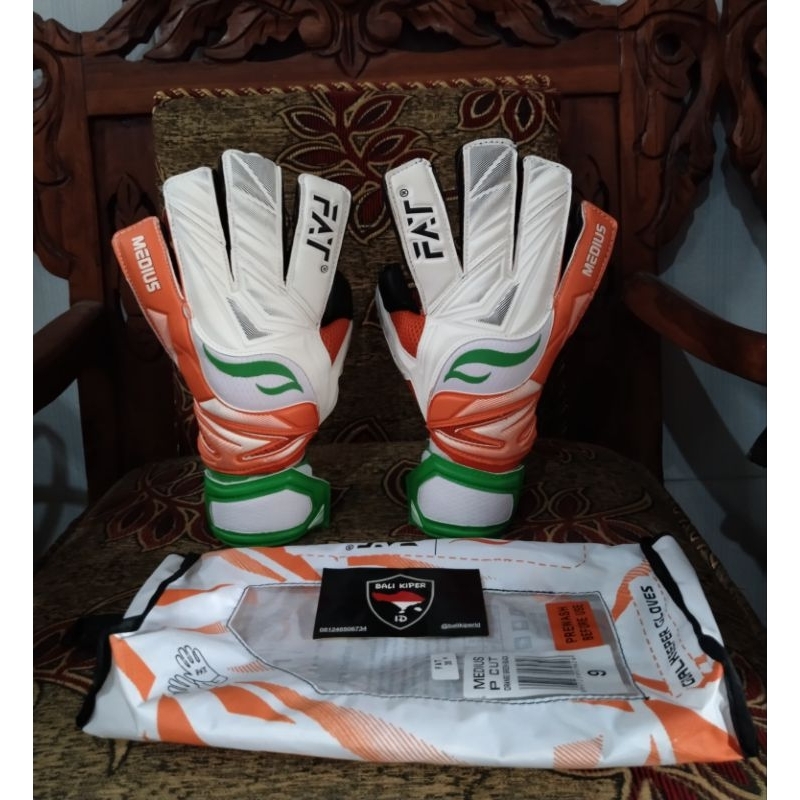 Jual Sarung Tangan Kiper FAT MEDIUS P Cut | Shopee Indonesia