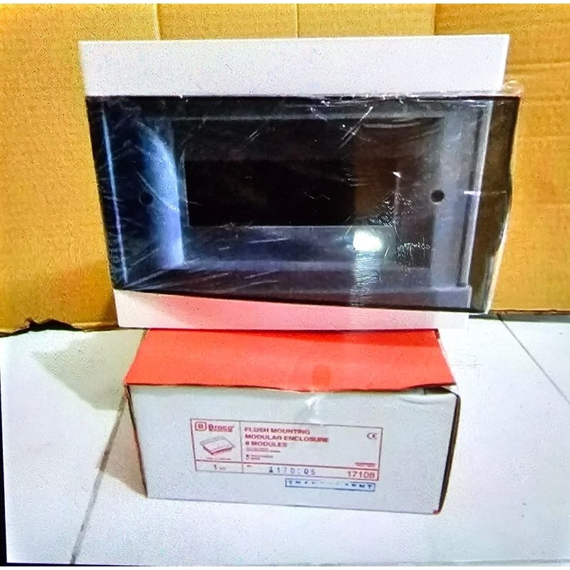 Jual BROCO BOX MCB IB 8GROUP ART 17108 TRANSPANT | Shopee Indonesia