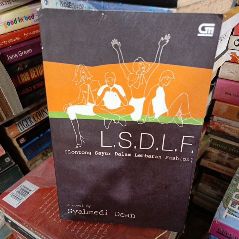 Jual buku novel lontong sayur dalam lembaran fashion(L.S.D.L.F) by ...