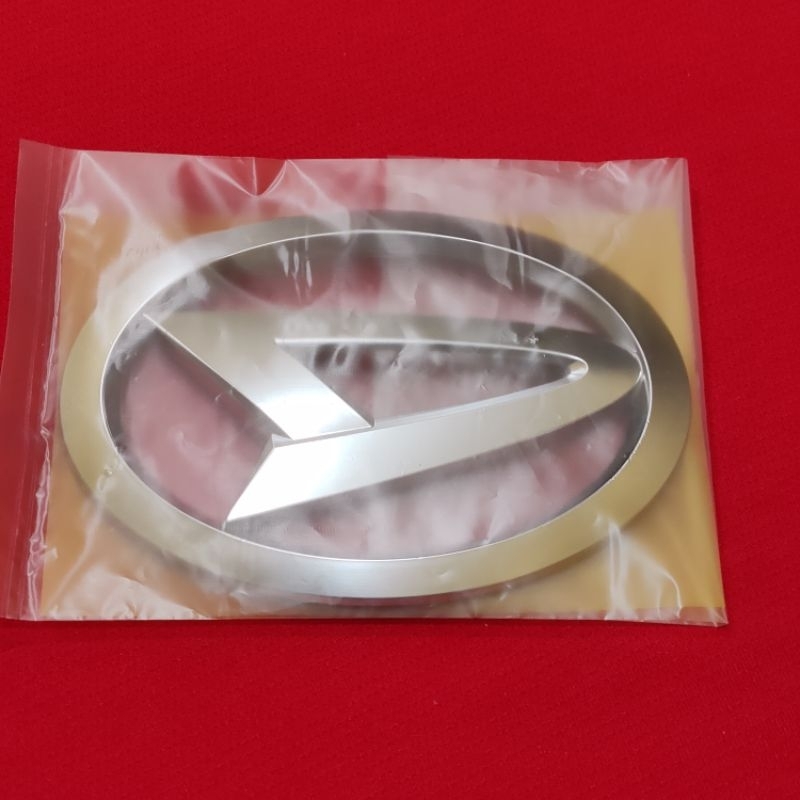 Jual Emblem logo D Daihatsu grandmax Luxio depan belakang 12 cm ...