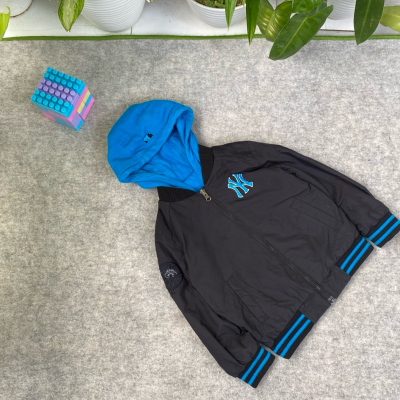 Jual jacket revisible semi varsity anak mlb biru hitam cakep | Shopee ...