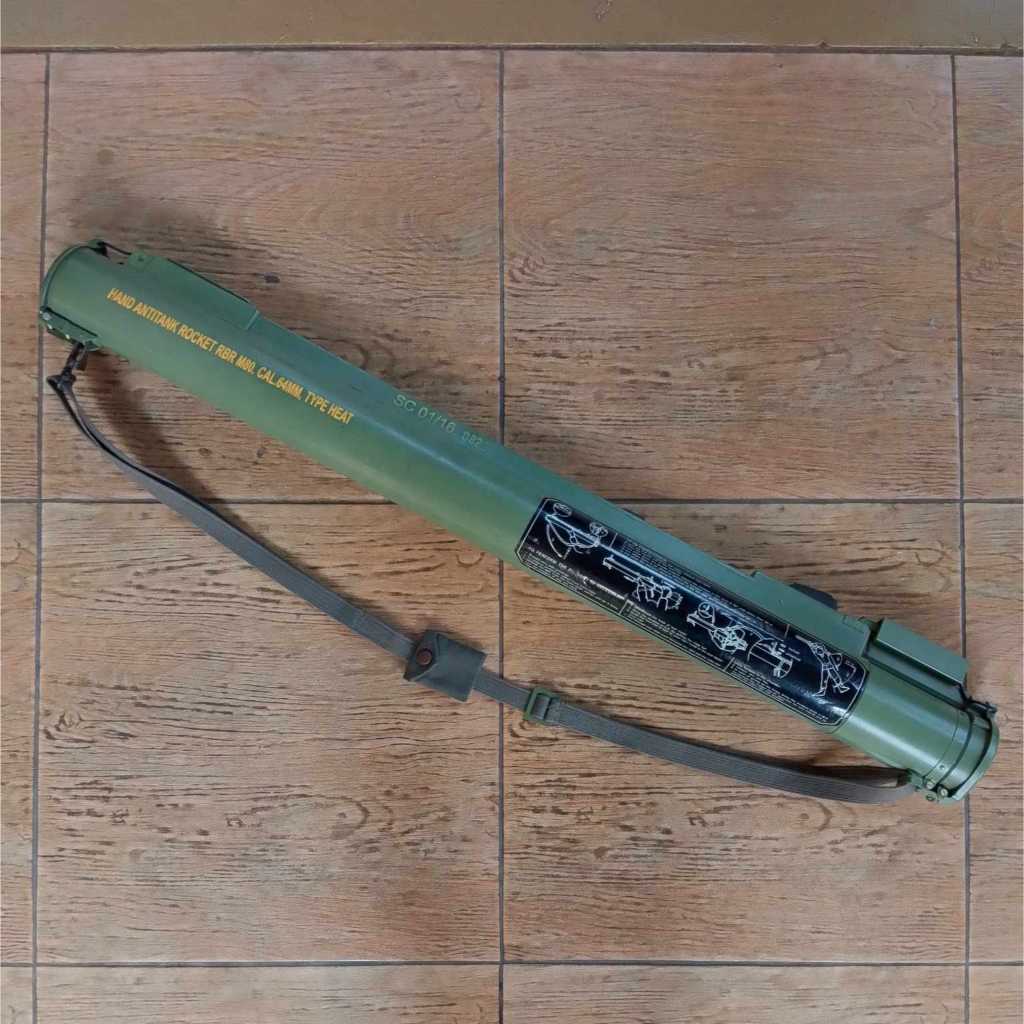 Jual Mainan Replika Dummy Rocket Launcher/Peluncur Roket Anti Tank (AT ...