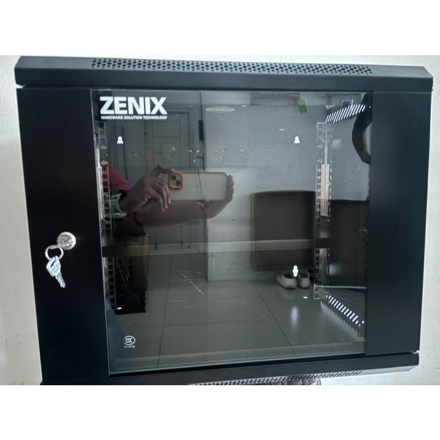 Jual RACK WALLMOUNT SINGLE DOOR 4U 6U 9U 12U ( RACK SERVER ) ZENIX | Shopee Indonesia