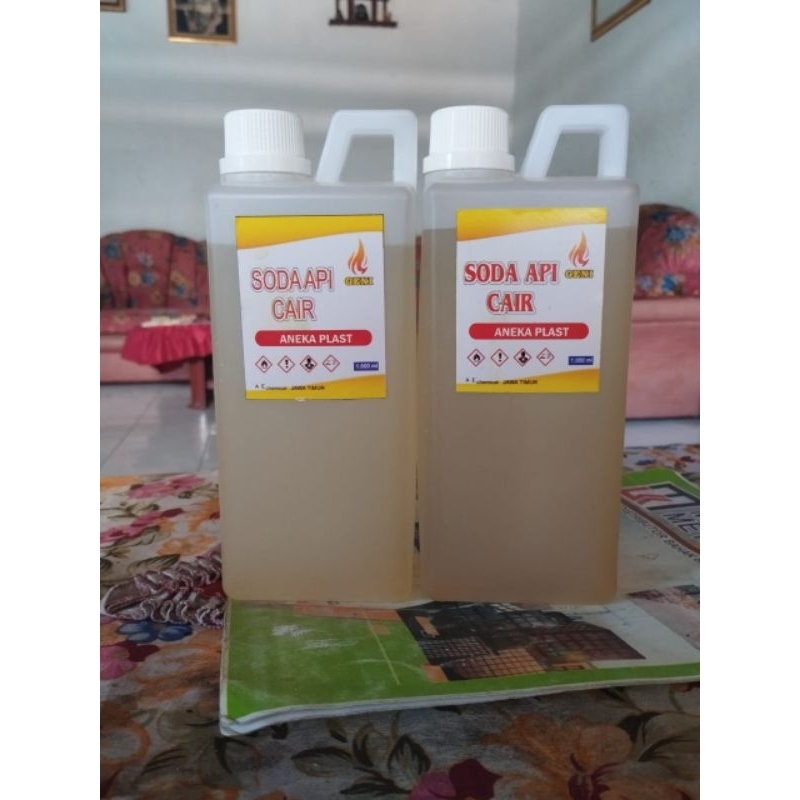Jual CAUSTIC SODA LIQUID 1 KG / SODA API CAIR / NAOH LIQUID 48% - 1 KG ...