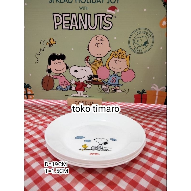 Jual PYREX SNOOPY BREAD AND BUTTER PLATE 19CM SET 4PCS | Shopee Indonesia