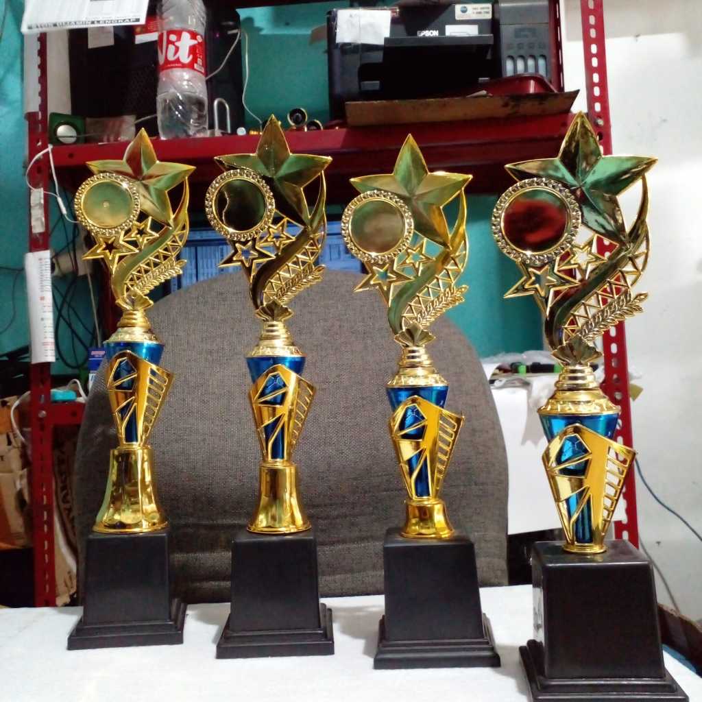 Jual Piala Lomba Juara 1 2 3 4 (NO.6 BODY BIRU RASER) "costum" FREE ...