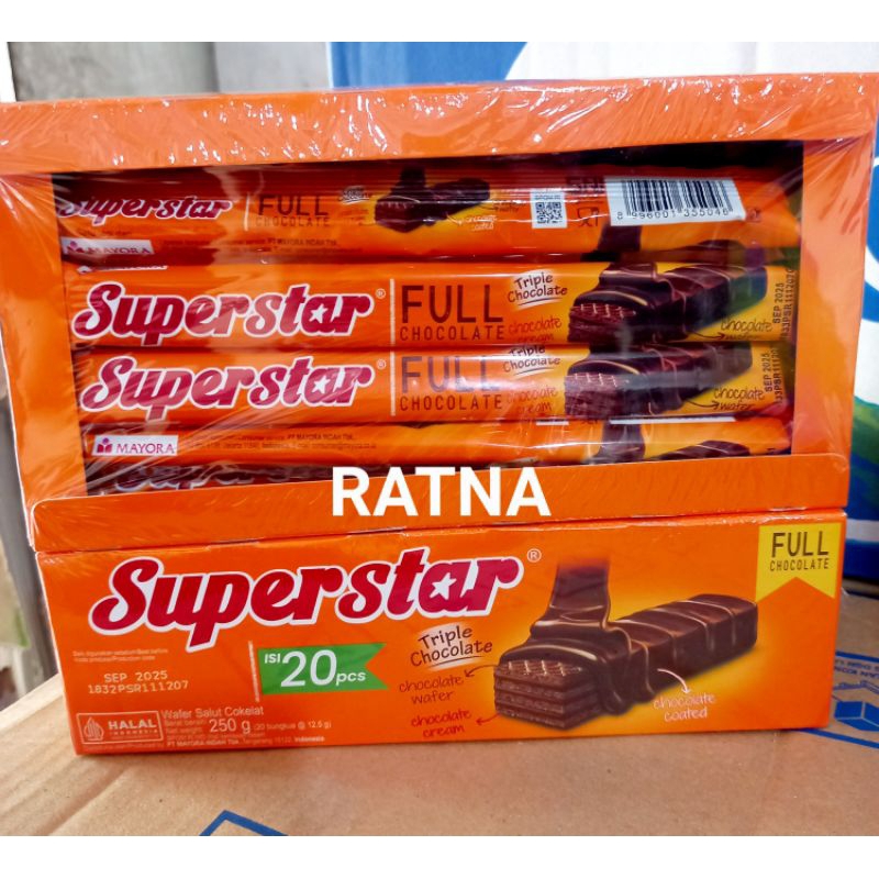 Jual WAFER SUPERSTAR TRIPLE CHOCOLATE (1 Kotak Isi 20pcs) | Shopee ...