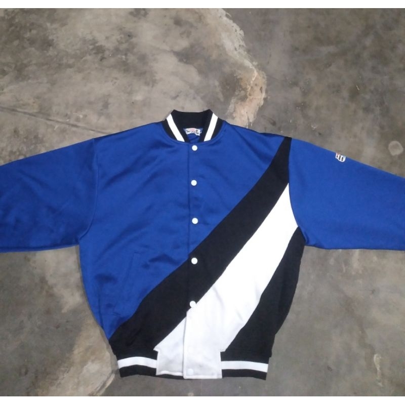 Jual varsity boxy | Shopee Indonesia
