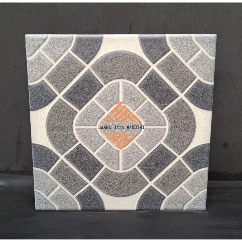 Jual KERAMIK LANTAI KAMAR MANDI 25X25 TRITONE GREY MATT - MULIA TILES ...