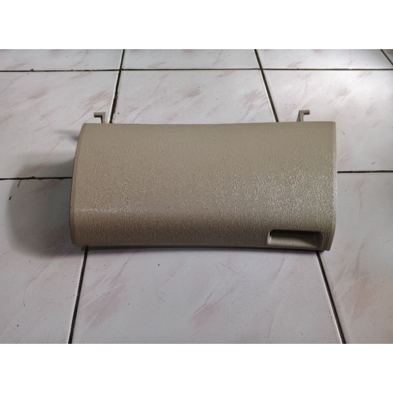 Jual Tutup Laci Dashboard Innova Lama 2004 - 2015 Original | Shopee ...