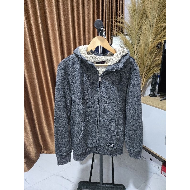 Jual hoodie ORI HENUS EDWIN sherpa dalam second | Shopee Indonesia