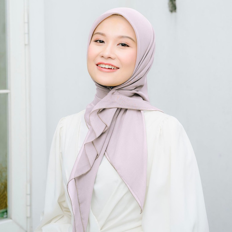 Jual Hijab Paris Premium LOZY HIJAB (Likenew) | Shopee Indonesia