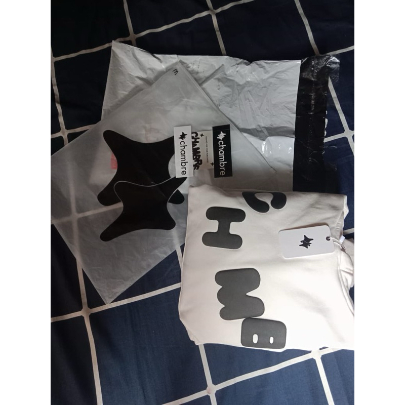 Jual chmb basic white | Shopee Indonesia