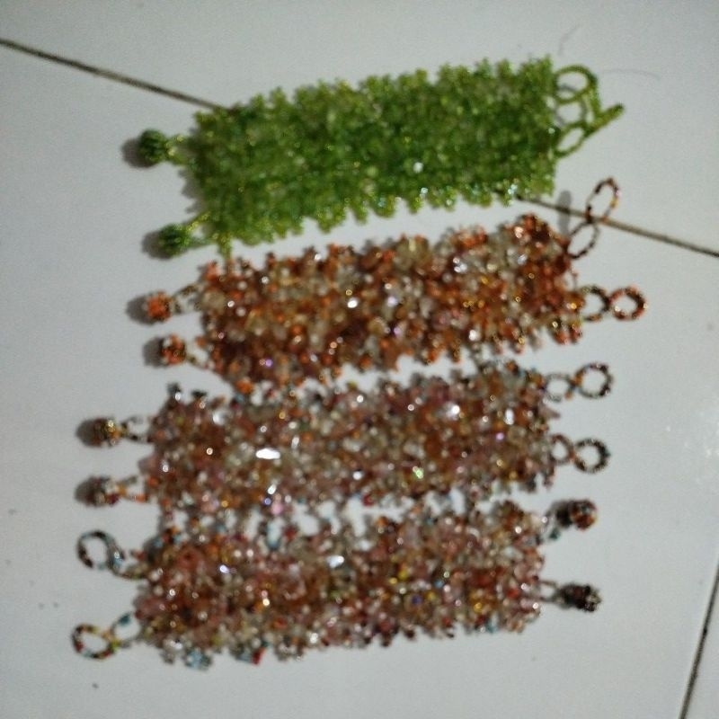 Jual gelang manik manik batu anyam souvenir bali | Shopee Indonesia