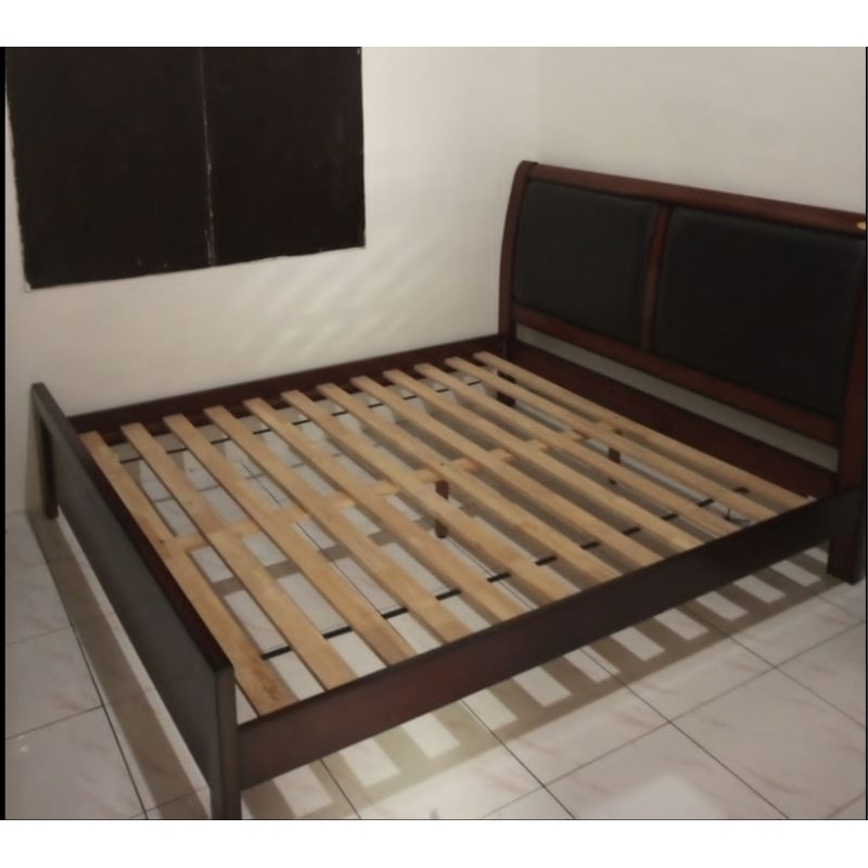 Jual Hanya rangka kasur type Innovation lengkap kepala headboard muat ...