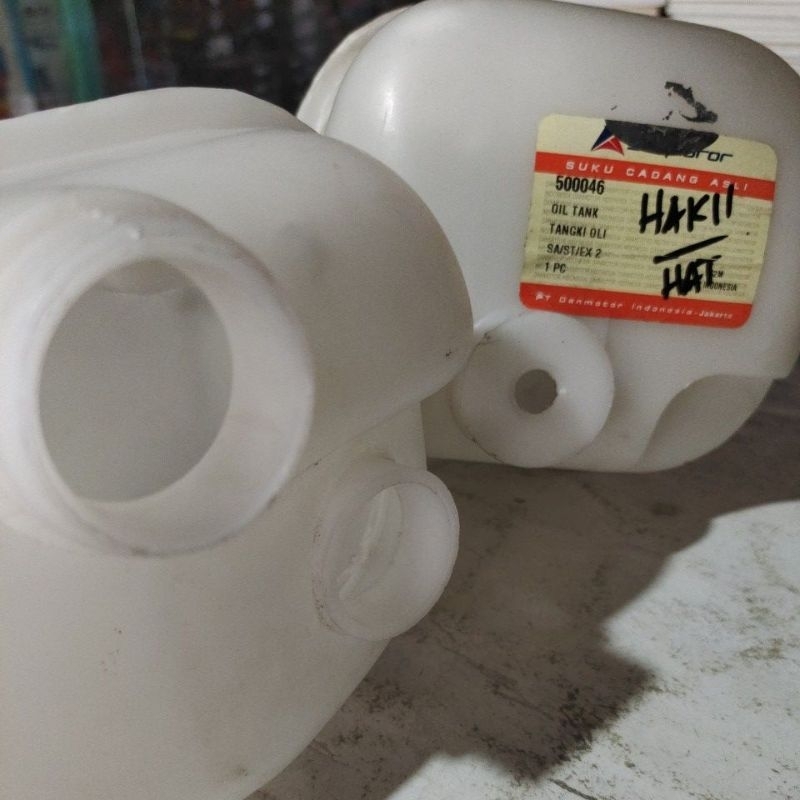 Jual Oil tank / Oli tangki / tangki vespa danmotor PX Excel Sprint ...