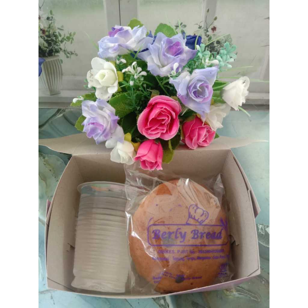 Jual Snack Box A / Roti dan Gelas Minum Air Mineral / minimal order ...