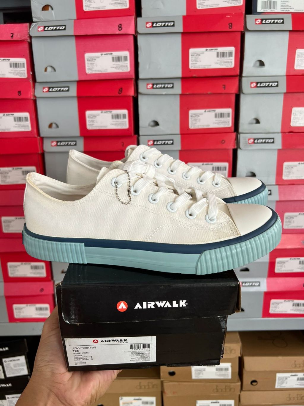 Jual EX DISPLAY Airwalk Teo White Men Shoes Original | Shopee Indonesia