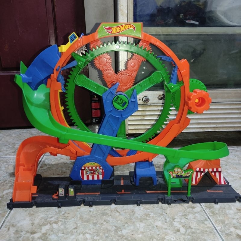 Jual Hotwheels Ferris Wheel Whirl Track Playset | Shopee Indonesia