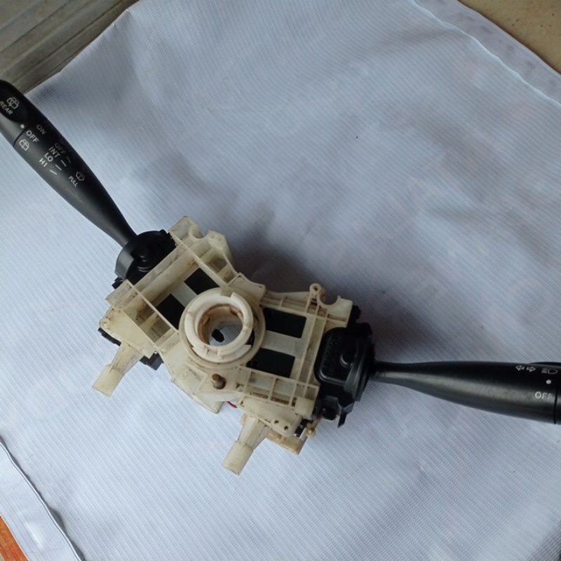 Jual switch Assy kijang Evi lgx kombinasi headlamp turn signal rihting ...