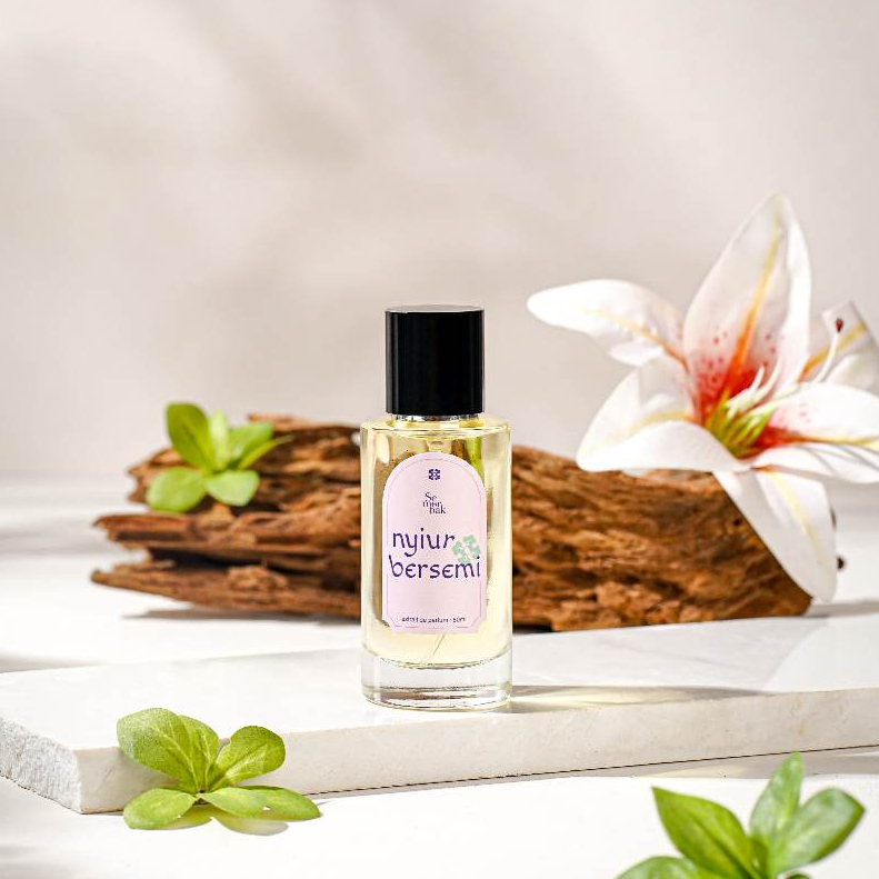 Jual Semerbak - Nyiur Bersemi - Extrait de parfum 10 & 50ml | Shopee ...