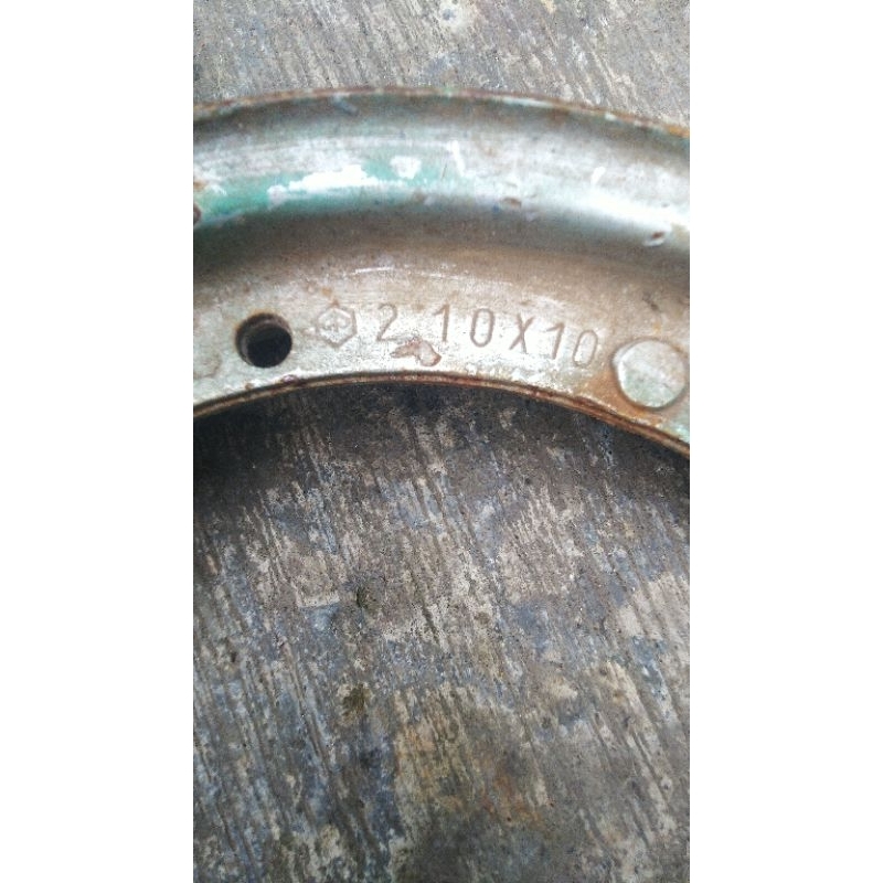 Jual velg vespa ring 10 original/velg vespa clasic original ring 10 ...