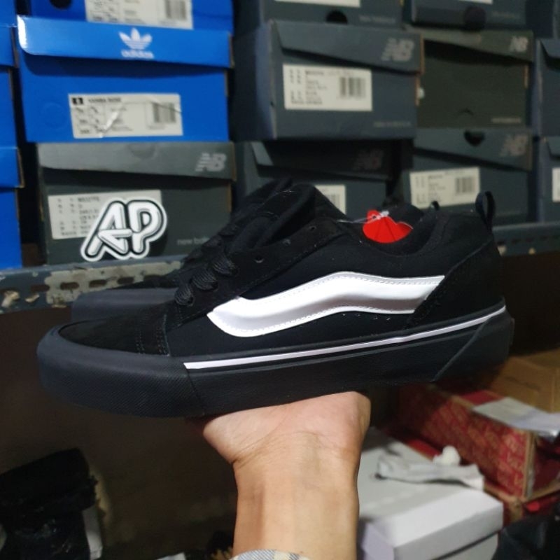 Jual Vans Knu Skool Japan Black | Shopee Indonesia