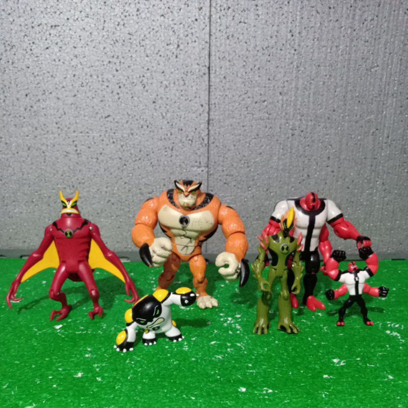 Jual Set figure Ben Ten / Ben 10 original Bandai ( four arms , Cannonbolt , Jetray , Swampfire ...
