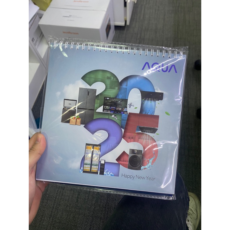 Jual kalender AQUA dan SHARP 2025 | Shopee Indonesia
