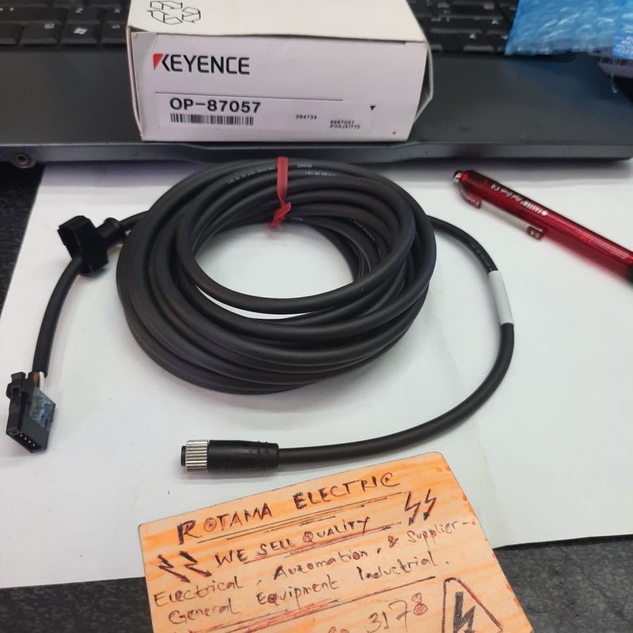 Jual OP-87057 Sensor Head Cable 5Meter Fiber Optic M8 Straight Keyence ...