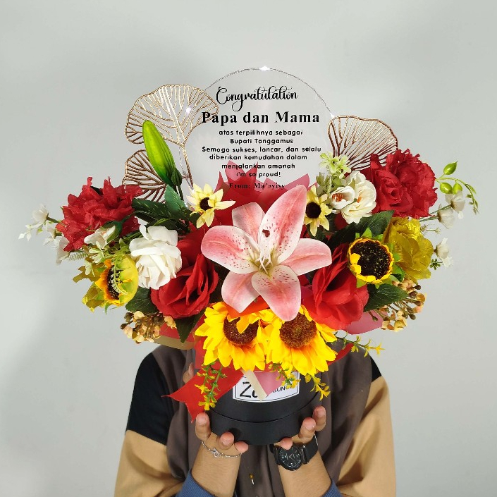 Jual [TIDAK PO] Papan Bunga Akrilik Transparant | Bloombox akrilik ...