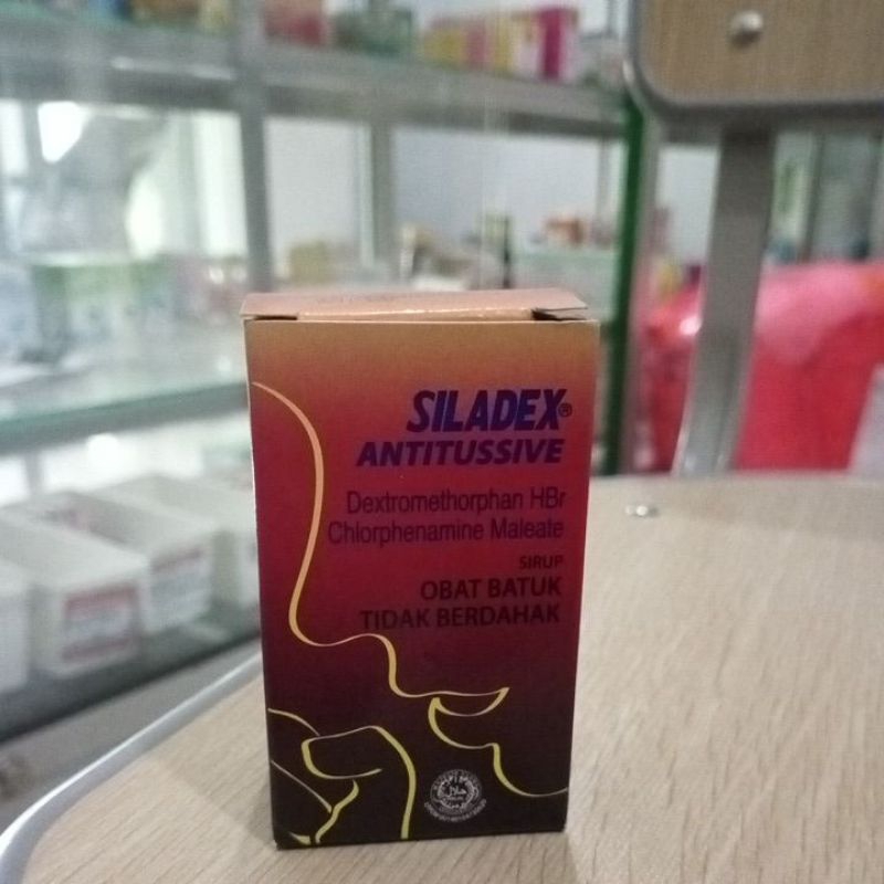 Jual SILADEX SIRUP MERAH 30mL Obat Batuk Tidak Berdahak | Shopee Indonesia
