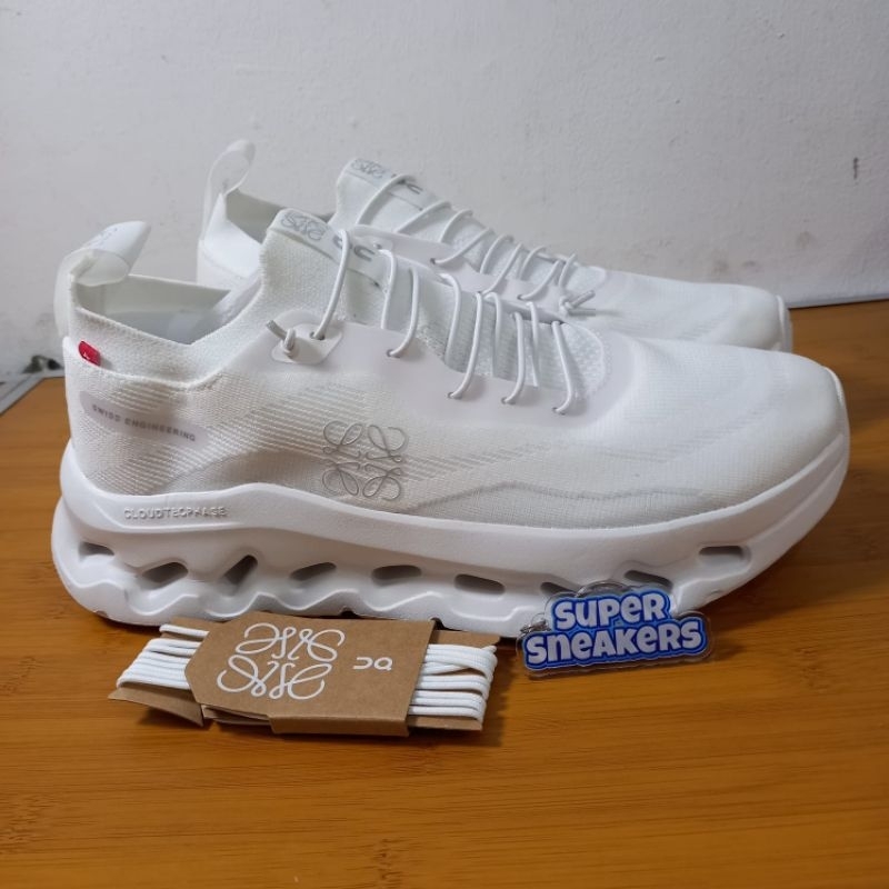 Jual Loewe x On Running Cloudtilt White Sepatu | Shopee Indonesia