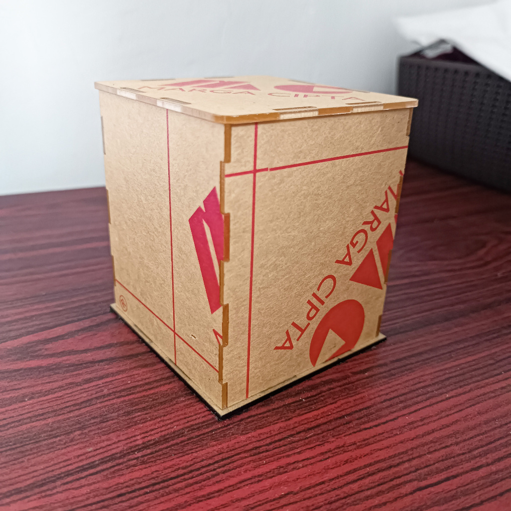 Jual Custom box akrilik display | kotak akrilik custom knockdown ...