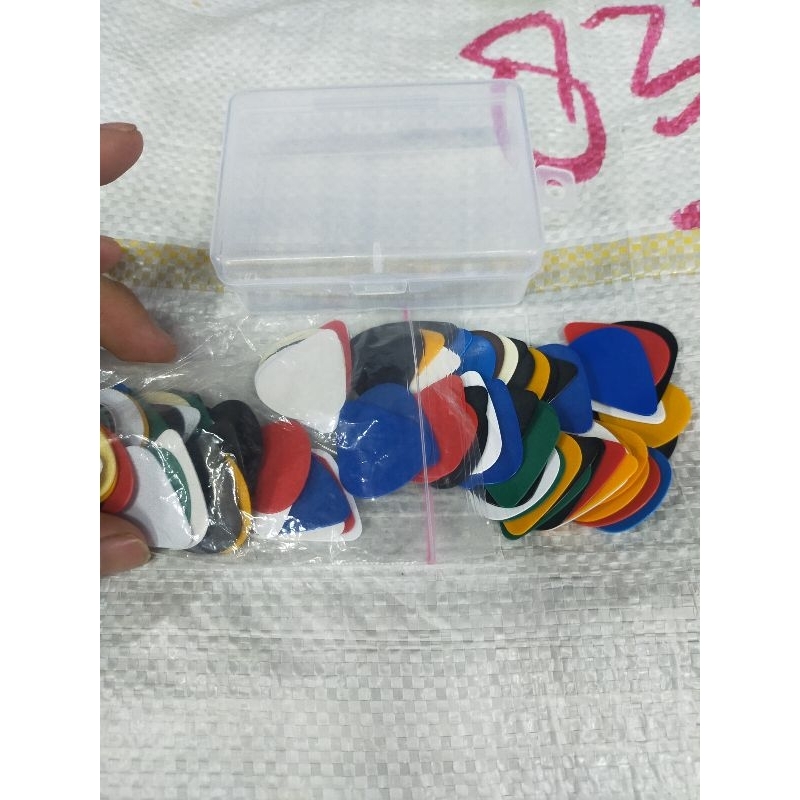 Jual Pik Cliper Gitar Polos PD01 Per Box Isi 100 Buah | Shopee Indonesia