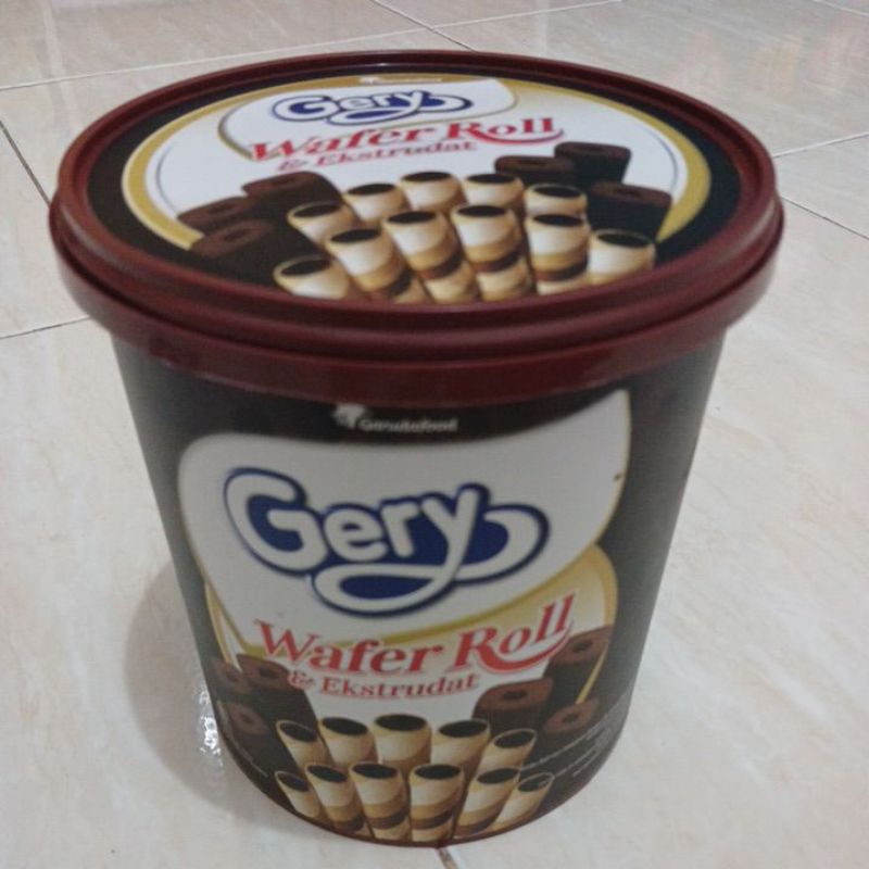 Jual Gery wafer roll 350g by garuda food. | Shopee Indonesia