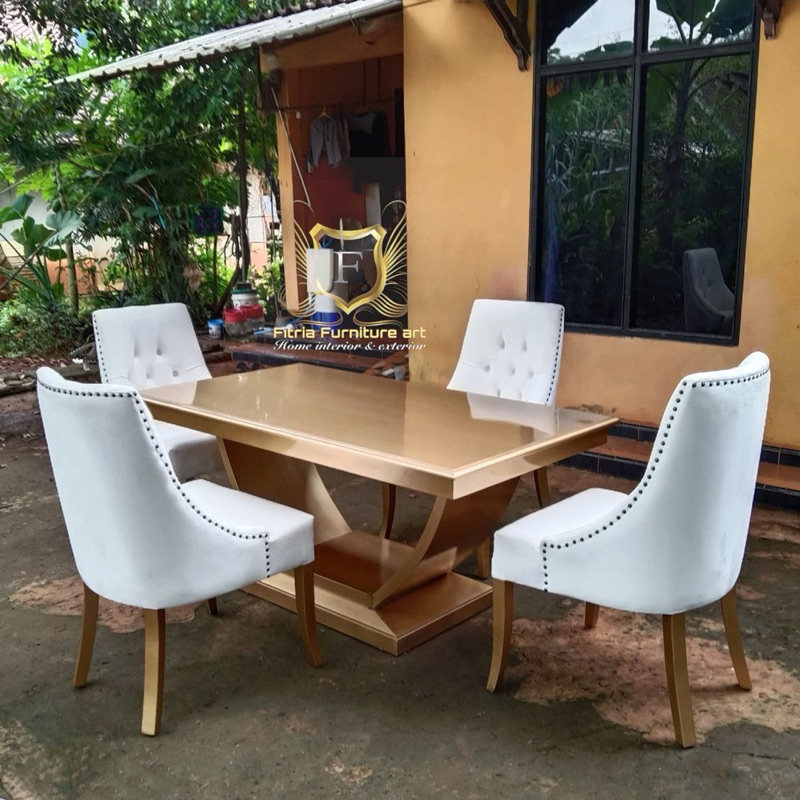 Jual MEJA MAKAN KAYU JATI 4 KURSI MODEL TERBARU, MEJA MAKAN VINTAGE MODERN JATI ASLI BERKUALITAS ...
