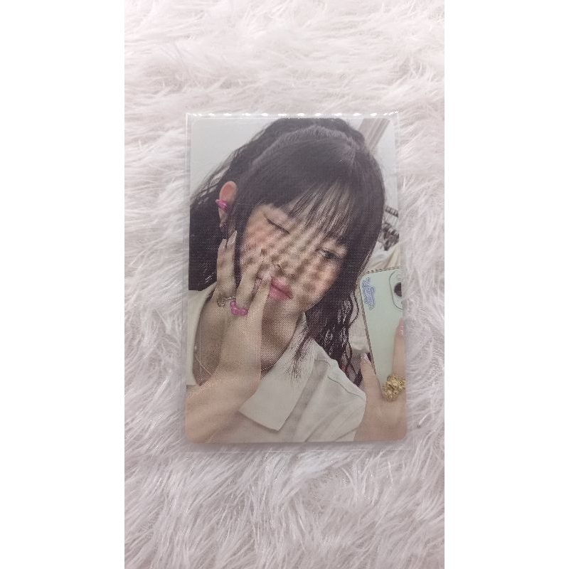 Jual photocard official hanni mirror selfie | Shopee Indonesia
