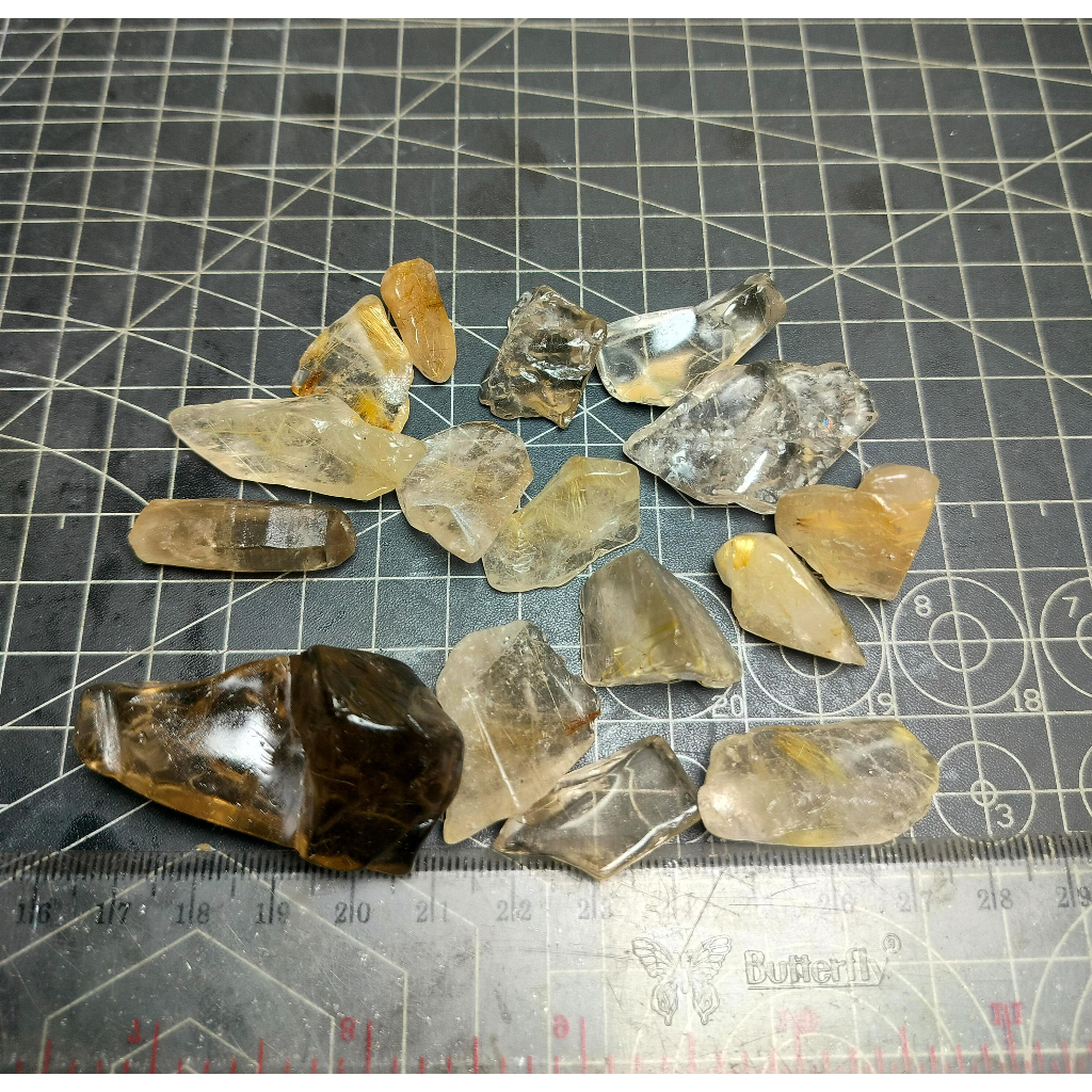 Jual Natural Rutilated Quartz Rough / Raw Paket 100 Grams (10) | Shopee ...