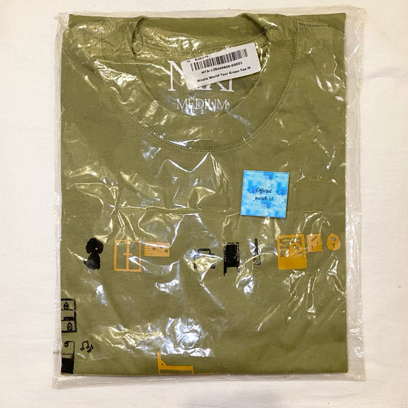 Jual niki official merch nicole world tour green tee | Shopee Indonesia