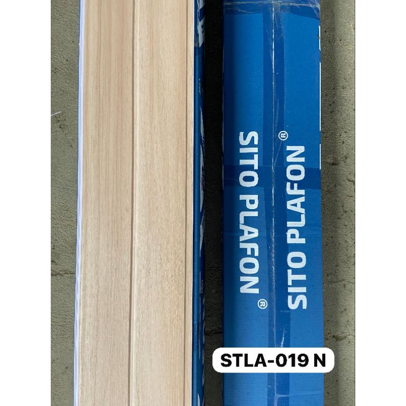 Jual Plafon PVC doff serat kayu coklat muda Stla-19 rata dan nat ...