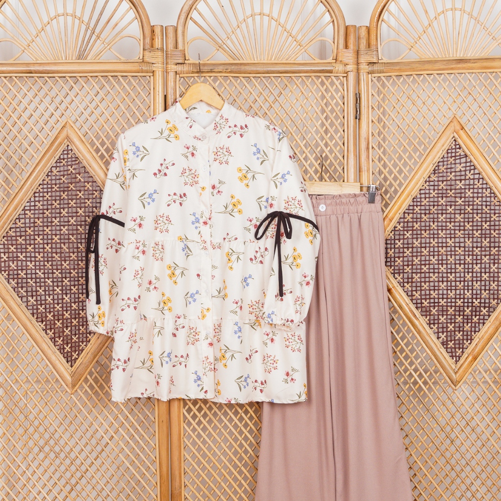 Jual NJW - Oneset MAUDY Blouse atasan FLORAL Motif Kancing dan Celana ...
