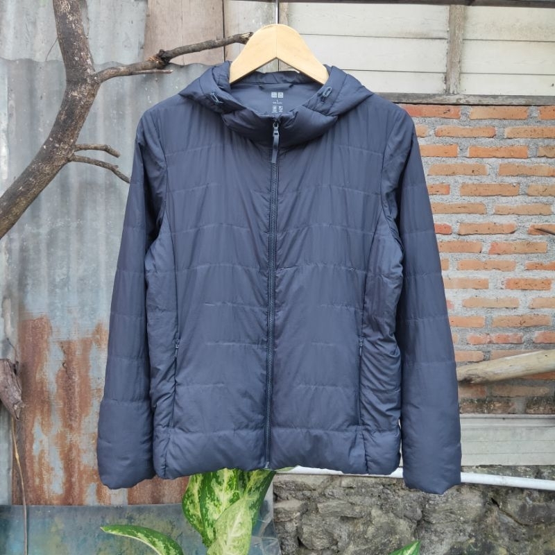 Jual Uniqlo Bulang Ultralight Seamless ( M ) | Shopee Indonesia
